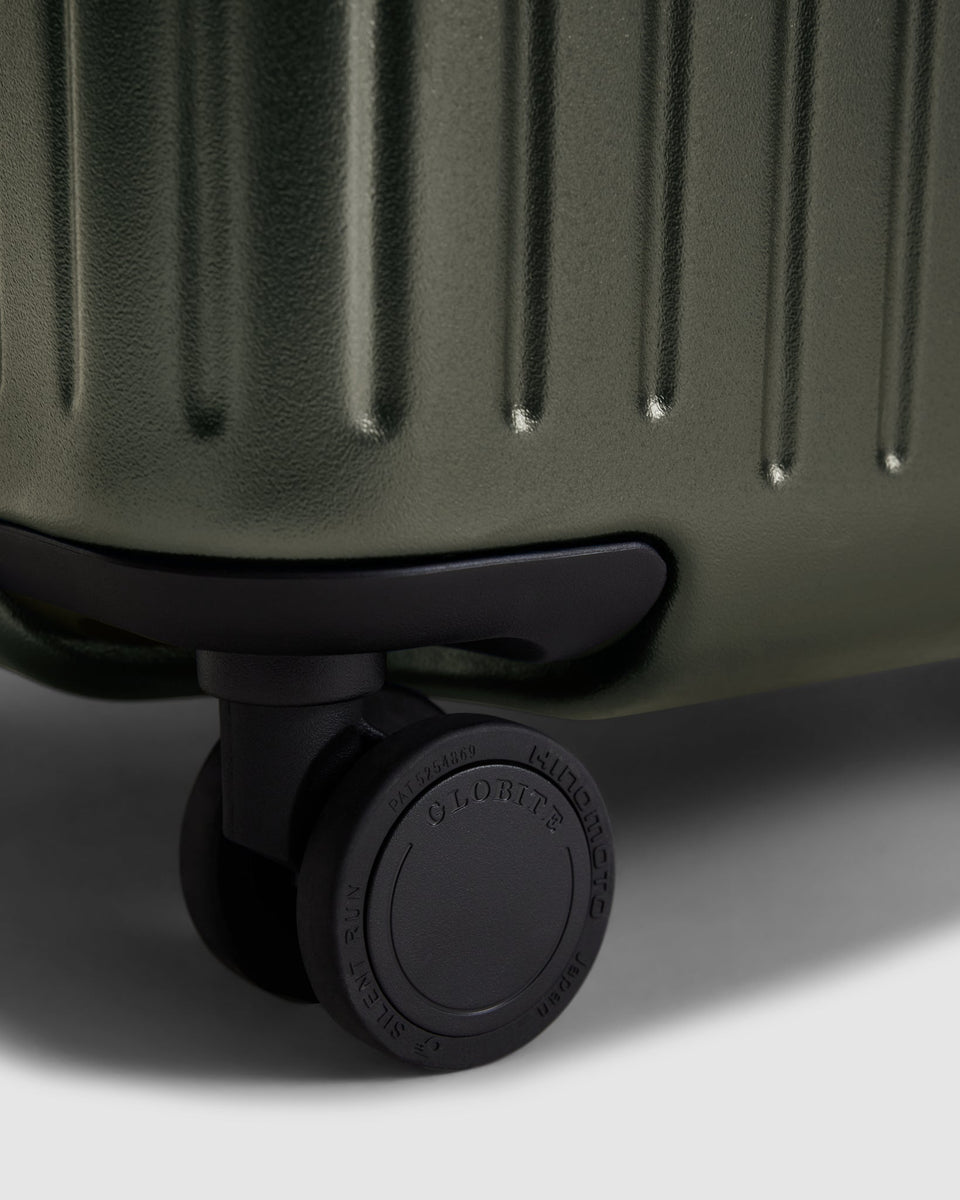 Expandable Large Check In Suitcase - Olivine Green – Globite