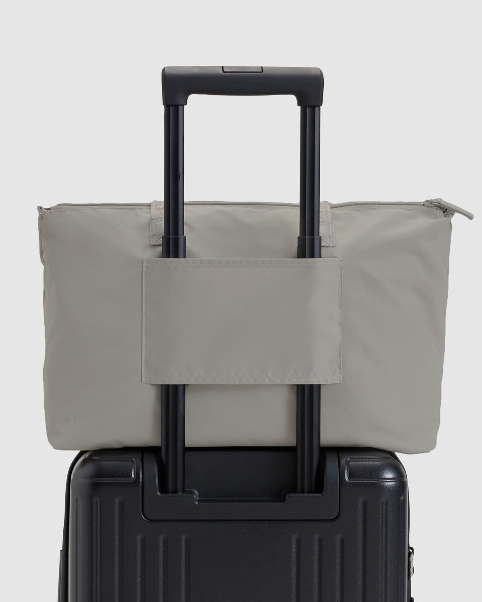 Oatmeal Beige Stash & Dash Travel Tote Bag | Globite